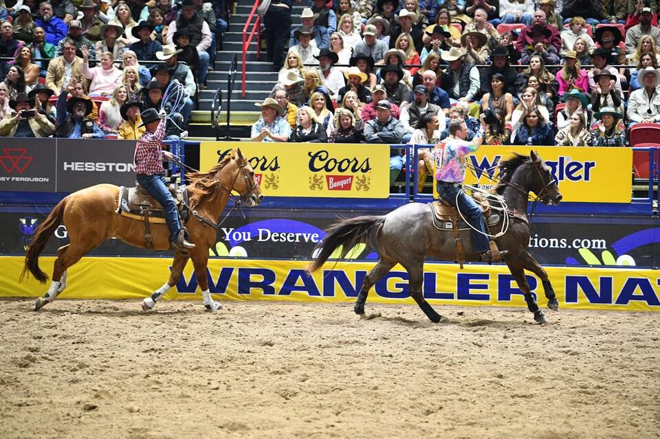 Clint Summers & Jake Long Win 2024 NFR Team Roping Average Title, Bank ...