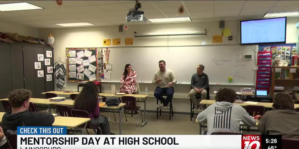 News 10’s Seth Wells and Maureen Halliday meet high school students for ...
