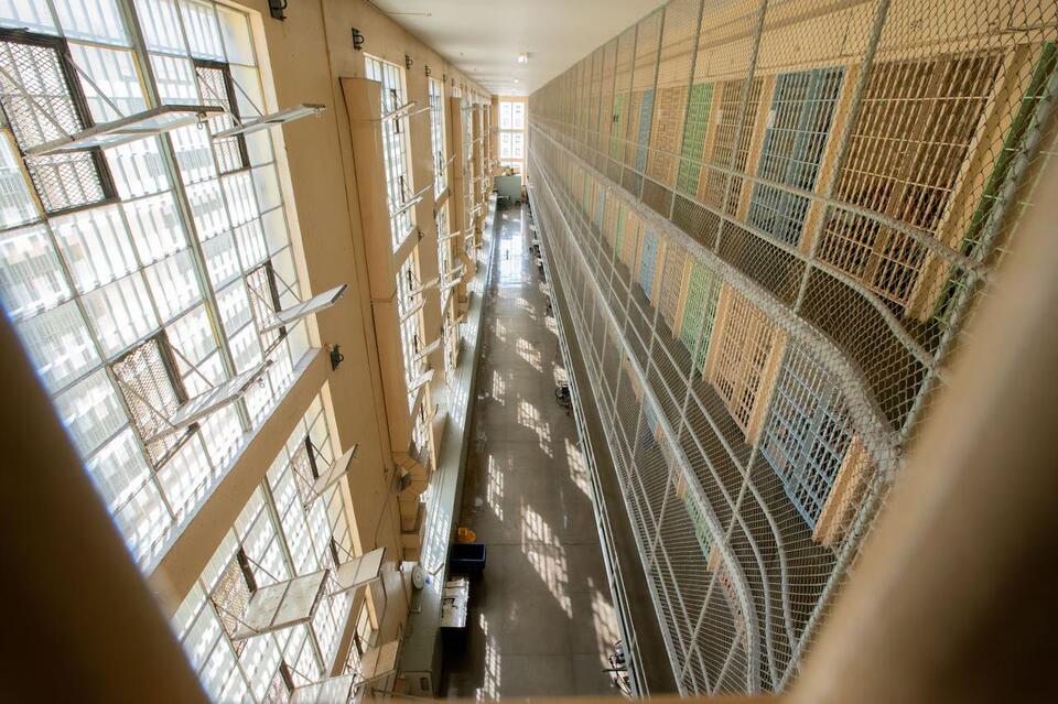 Inside Oregon’s oldest prison: 114-degree cells and $13M annual repairs ...