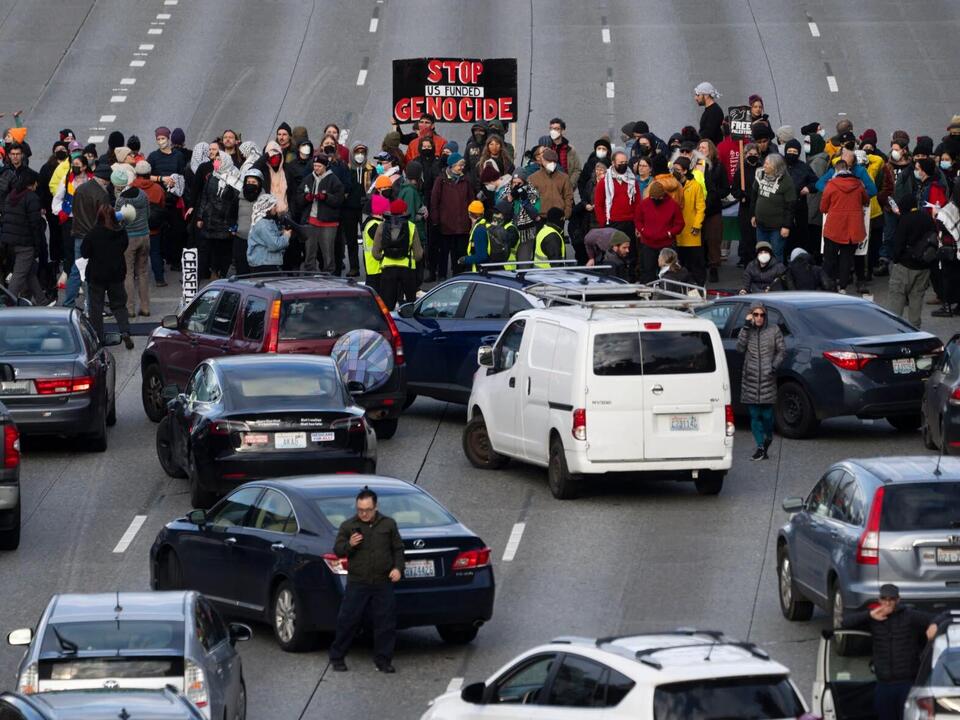 Pro-Palestinian protesters block I-5 at Seattle, causing 6-mile backup