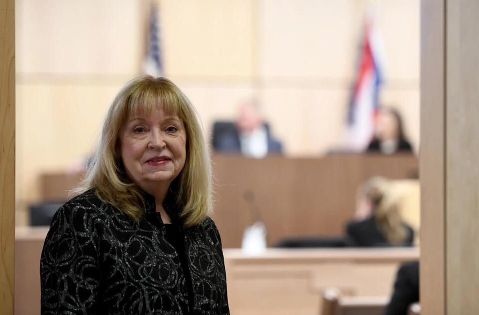 Canton judge oversees her final Stark County mock trial competition ...