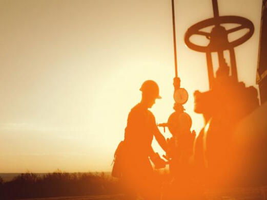 Gas Fuels AI Data Centers: Pipeline Stocks WMB, ENB, KMI to Gain?