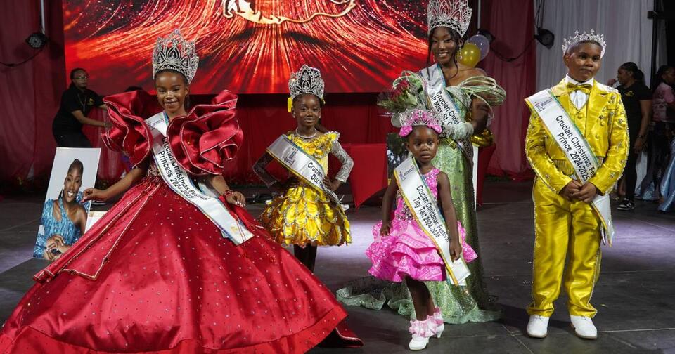 Festival royalty crowned after a marathon show - NewsBreak