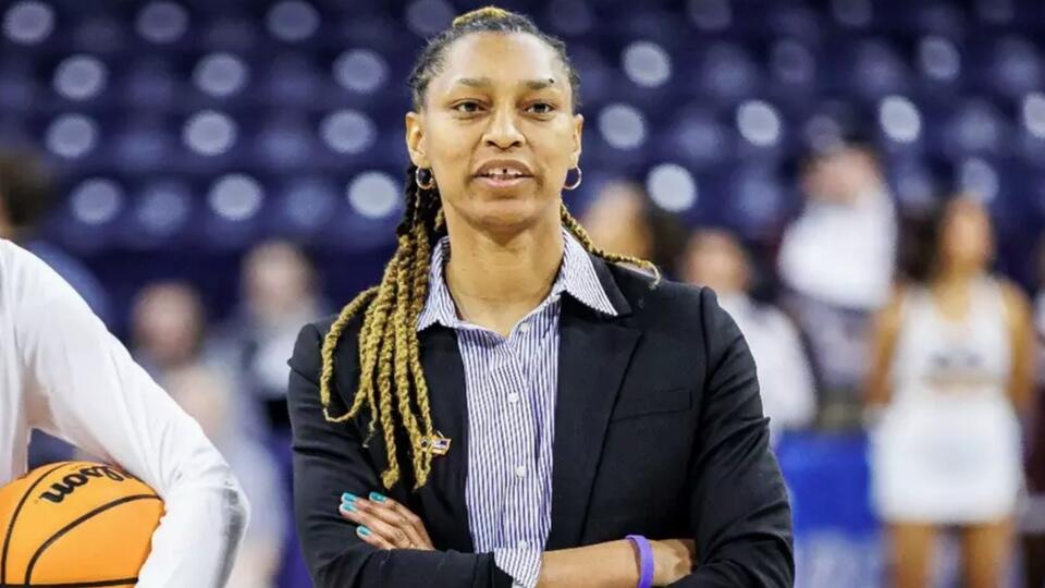 Murriel Page joins Kim Mulkey's LSU staff - NewsBreak
