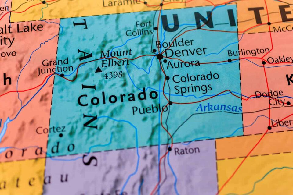 How Big Is Colorado? See Its Size in Miles, Acres, and How It Compares ...
