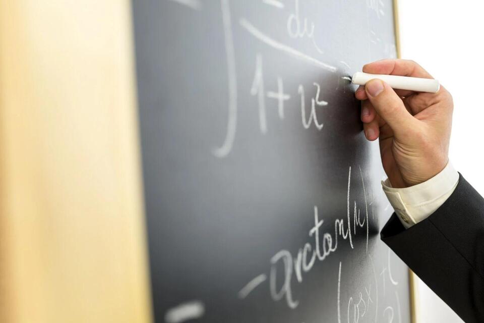 Portland engineering professor: Happy Perfect Square Year!