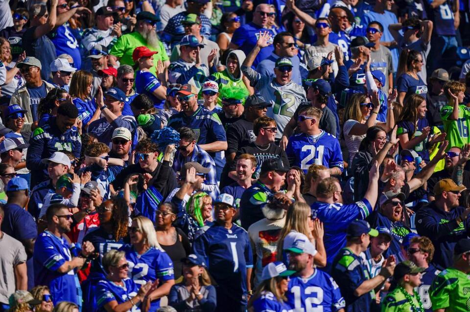 What Is the Halftime Show at the Rams-Seahawks Game? Get to Know the ...