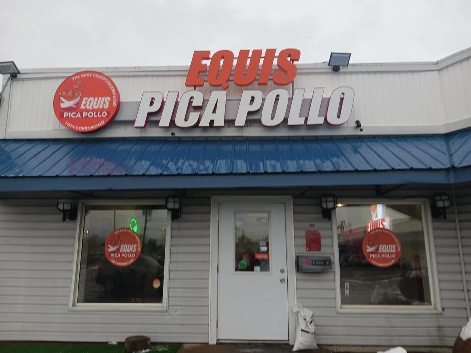 Equis Pica Pollo brings Dominican-inspired fried chicken to Utica's ...