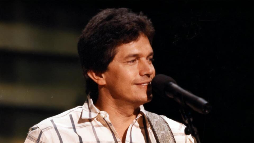 Rare Clip of George Strait and Legendary Texas Fiddler Striking Country ...