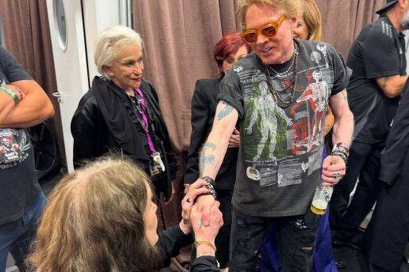 Ozzy Osbourne meets fellow rock star but it leaves fans confused by one ...