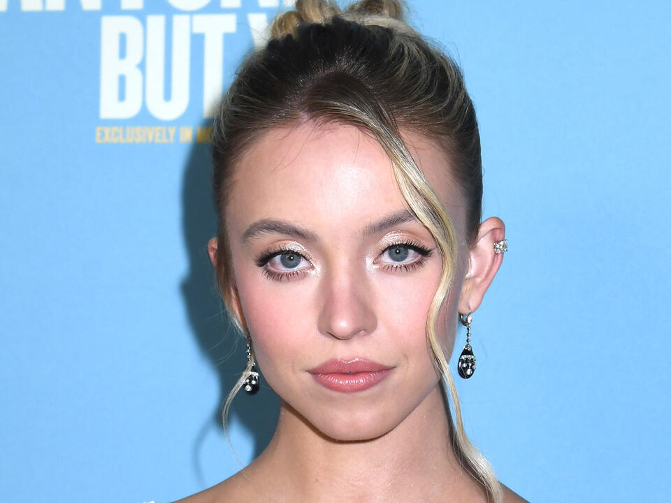 Sydney Sweeney Looks Effortlessly Chic In Double Denim In NYC As She ...
