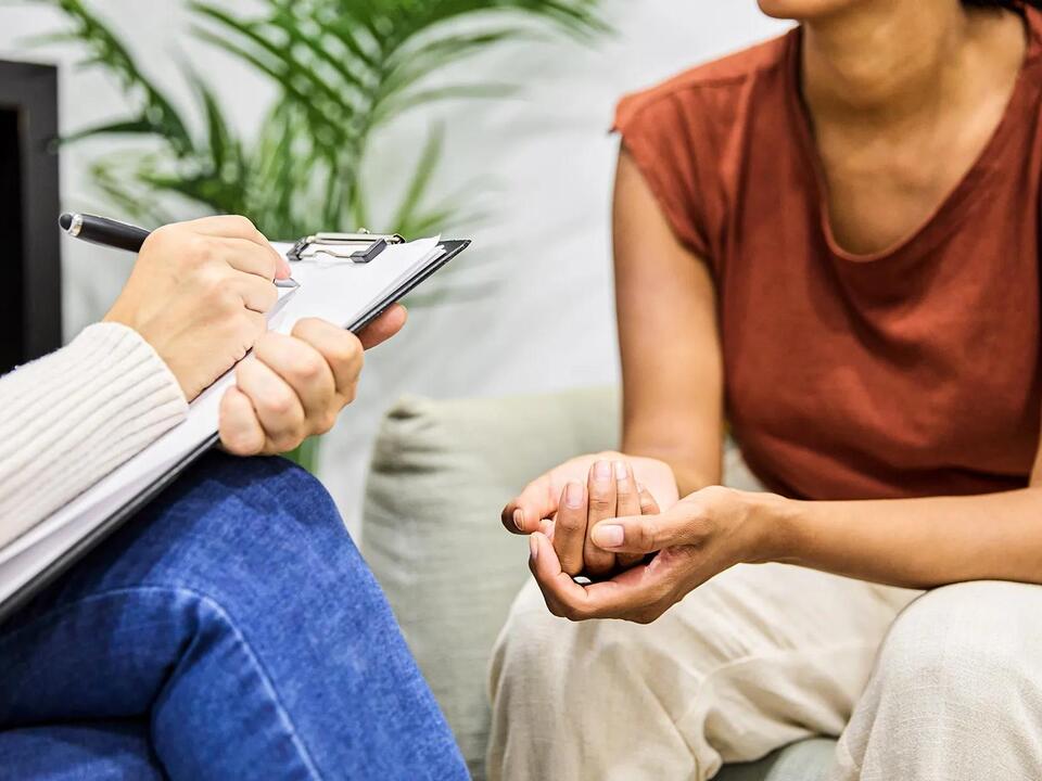 Treating Bipolar Depression Without Medication: What to Know
