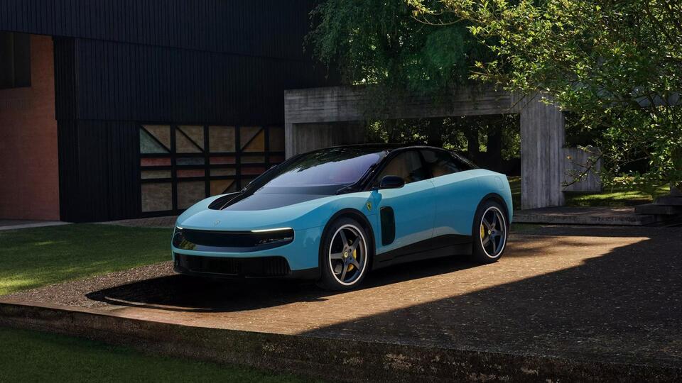 Jony Ive’s Apple Car is finally here. It’s a Ferrari. Nobody likes it ...