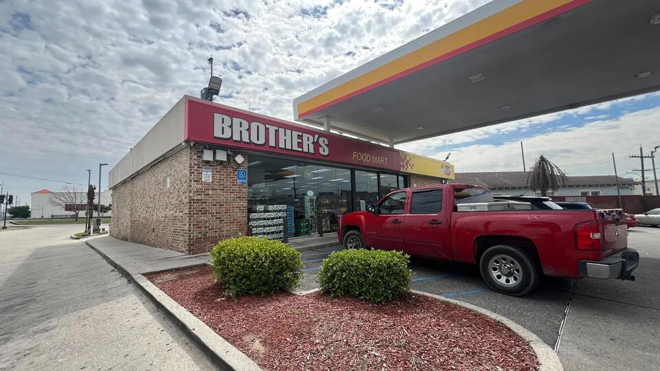 Brother’s Food Mart operator declares bankruptcy - NewsBreak