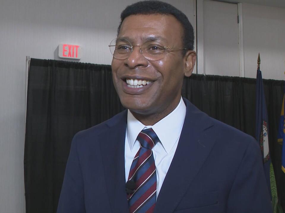 Norfolk Mayor Kenny Alexander reelected