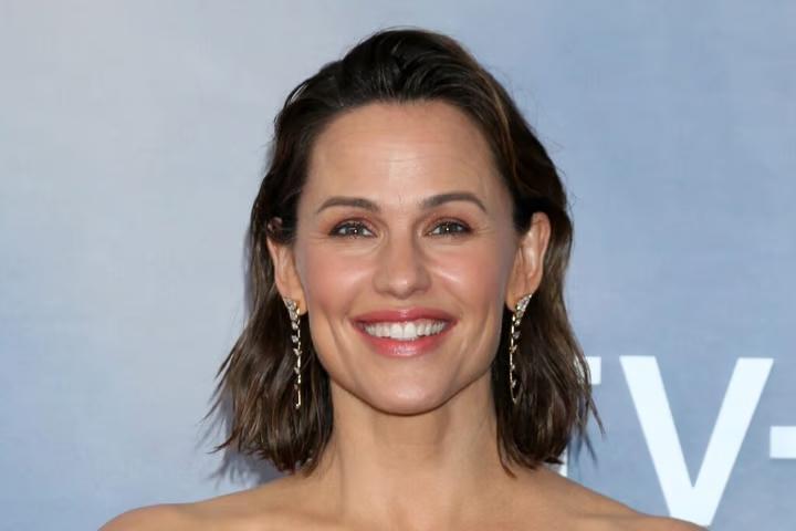 Jennifer Garner's Baby Food Startup An Acquisition 'Play,' Say Analysts ...