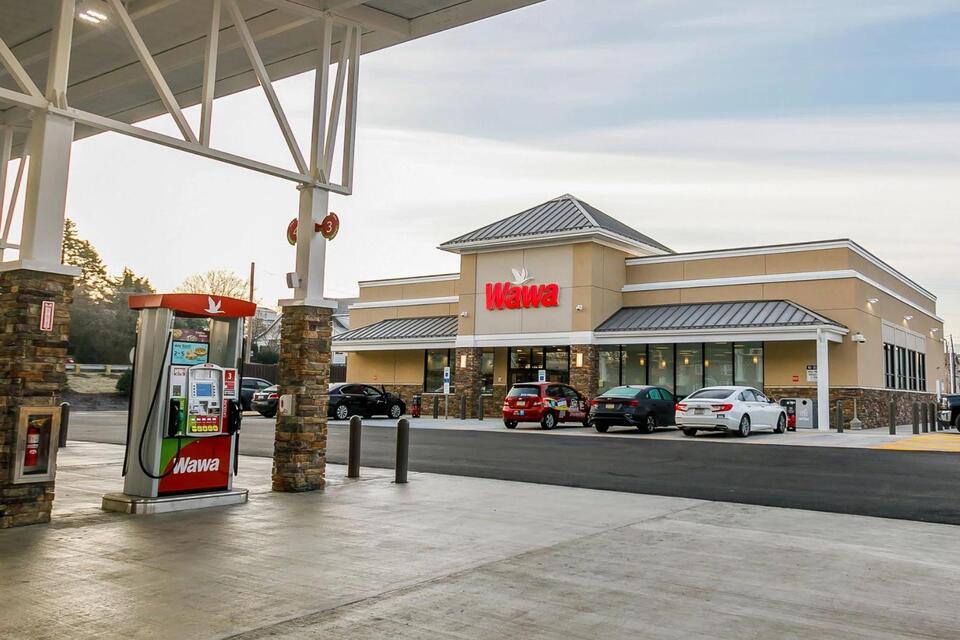 Wawa opens new store in NJ with free coffee and shirts - NewsBreak