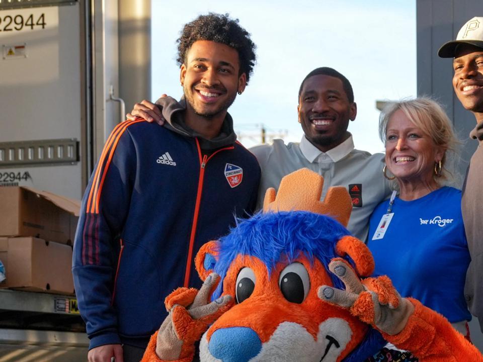 In tune with the holiday spirit, Ray Gaddis feels it’s his obligation ...