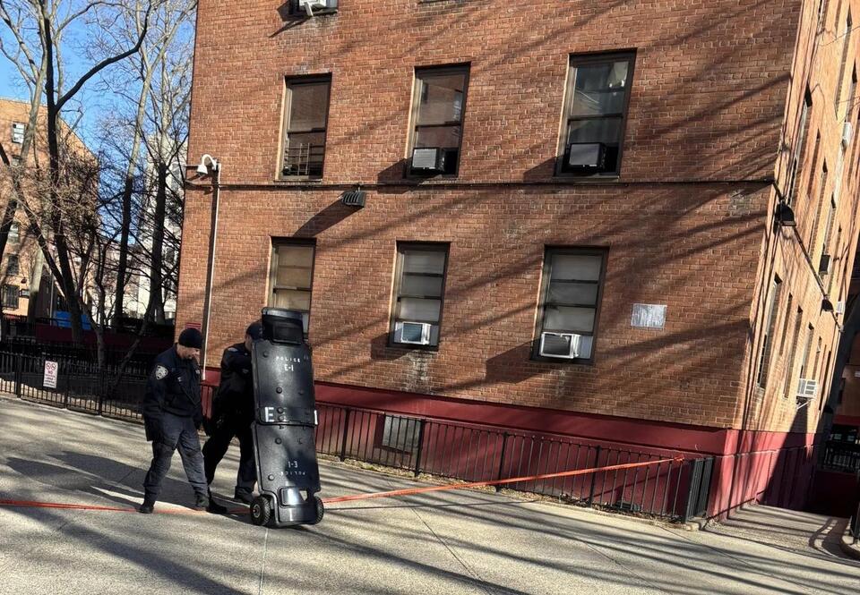 NYPD detective narrowly avoids 'life-ending' injury after he's shot in ...