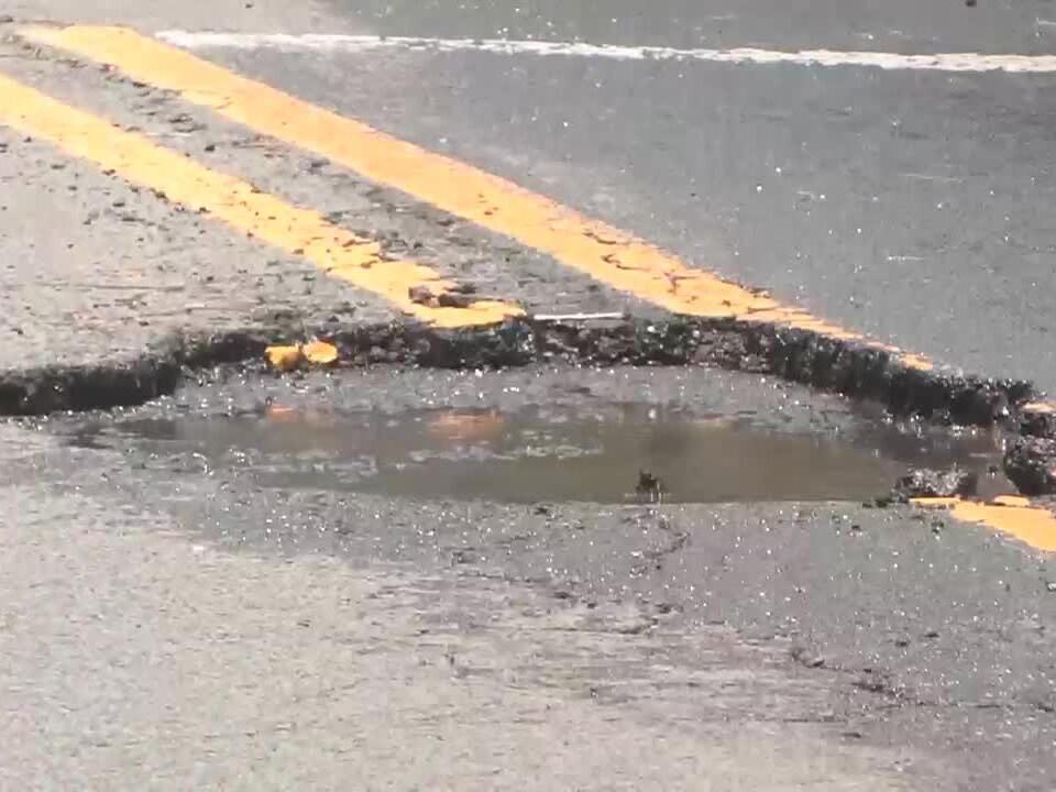 City expects hundreds of potholes after heavy rains from kona low
