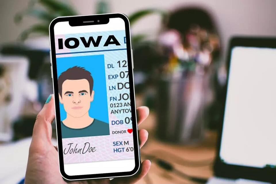 Iowa Drivers Can Now Keep Their ID On Their Phone - NewsBreak