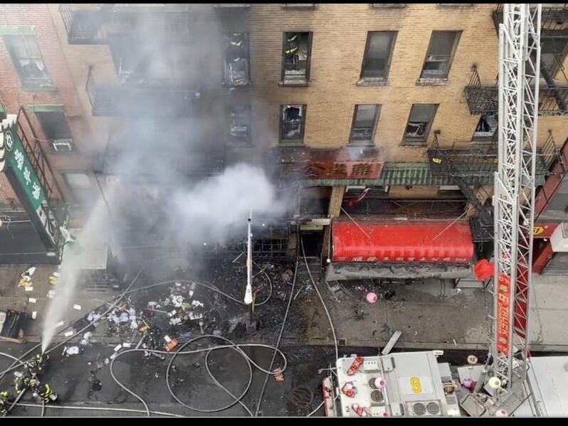 10 people, including 8 firefighters, hurt in NYC Chinatown blaze