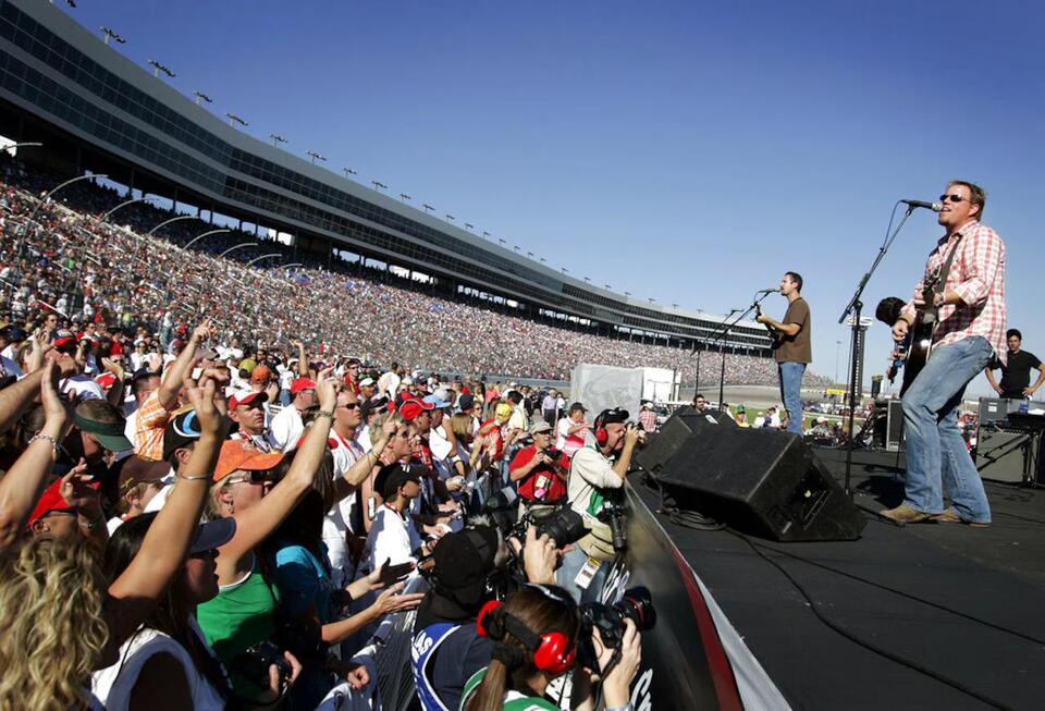 Country music singer’s brother and family killed in Texas floods ...