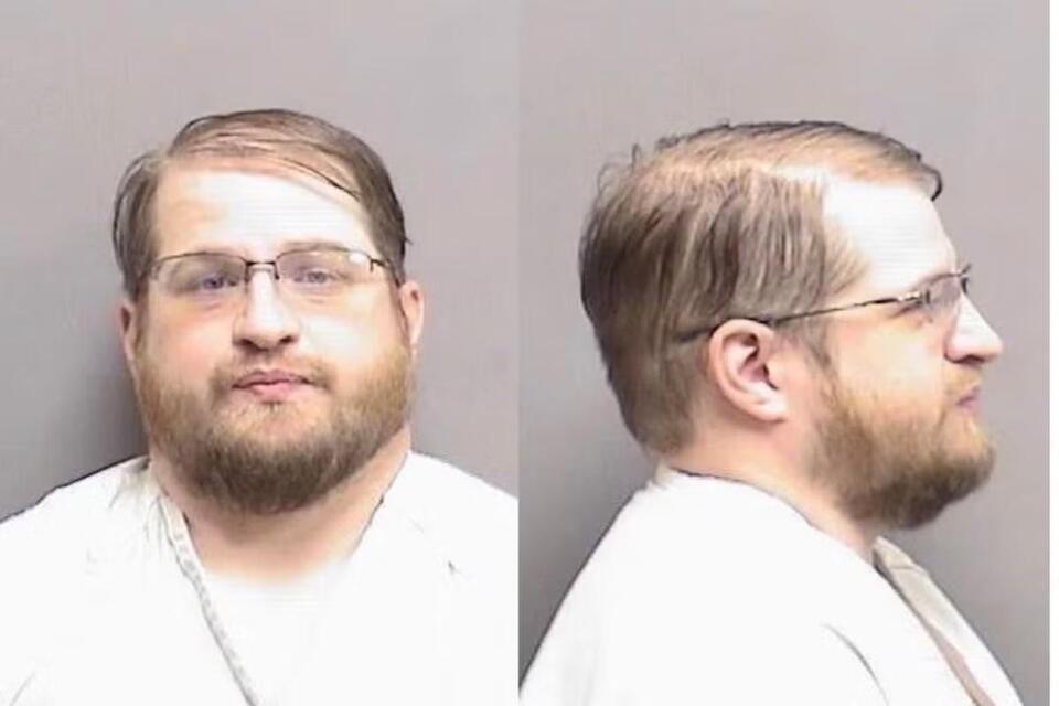 Montana militia member charged with child-rape after Starbucks standoff ...