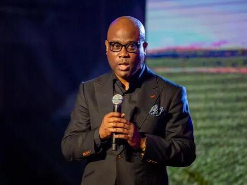 Nigerian Bank CEO Among 6 People Killed In Helicopter Crash