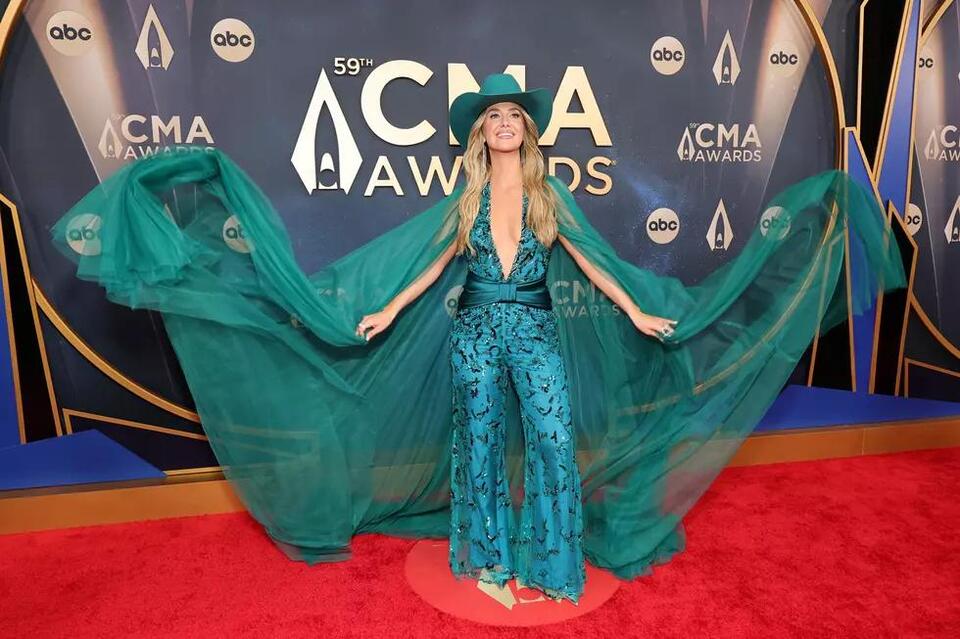 CMA Red Carpet Pics: See Country's Best Dressed! - NewsBreak