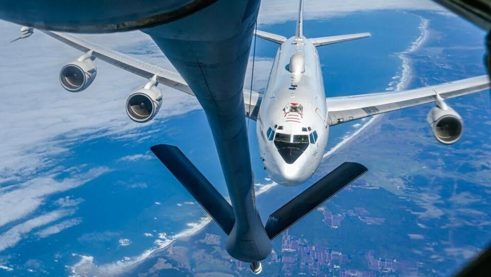 Air Force poised to retake ‘Looking Glass’ mission from Navy - NewsBreak
