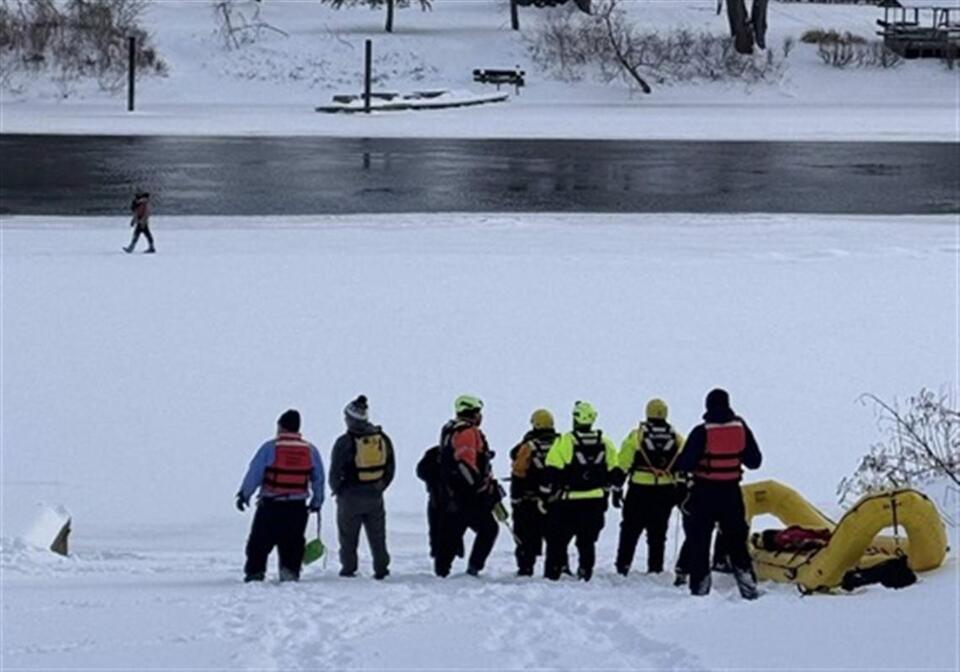 Police: Man arrested for trespassing after fleeing onto iced-over ...