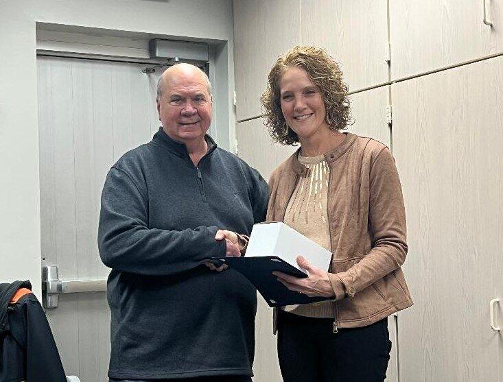 Continental School Board Bids Farewell to Longtime Member Robin Etter ...