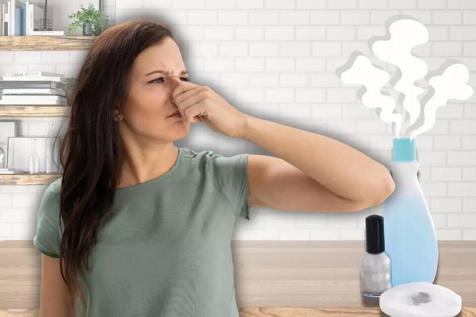 Why You’re in Big Trouble if Your House Smells Like Nail Polish Remover ...