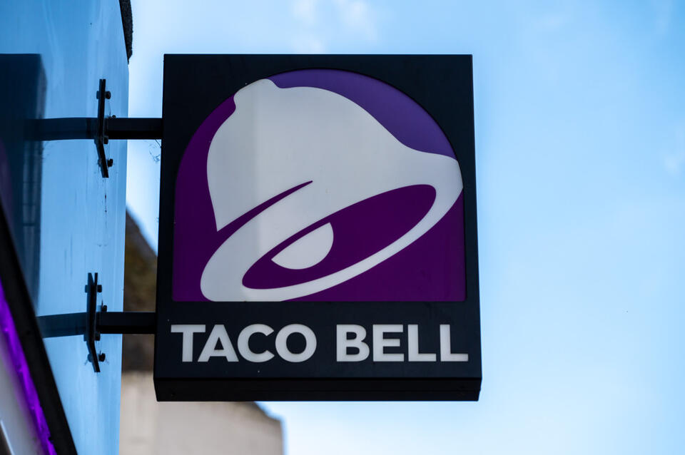 Fans Eager to Get Their Hands on Taco Bell's New Menu Item: 'I Would ...