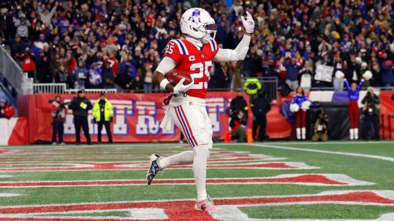 Where does Marcus Jones rank among the best two-way players in Patriots ...