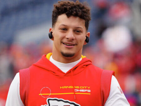 Patrick Mahomes discusses latest viral Dylan Raiola comparison