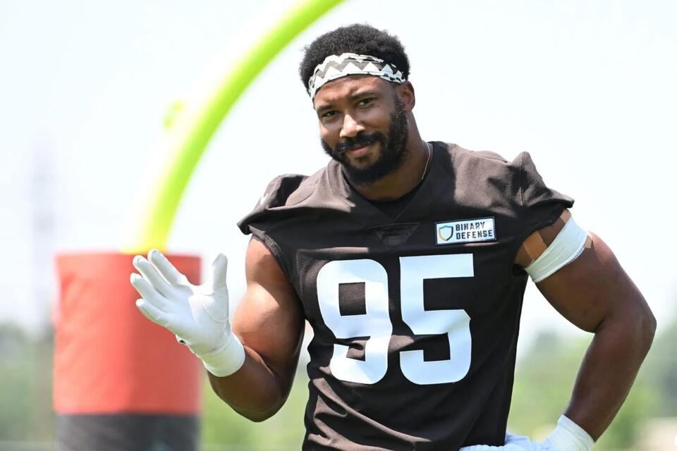 AFC Notes: Myles Garrett, Joe Burrow, Bengals, Browns, Ravens - NewsBreak