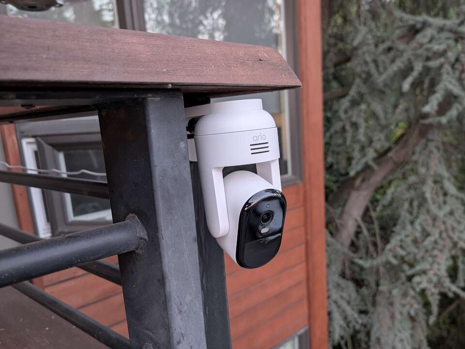 Arlo Essential Pan Tilt Smart Home Security Camera review – Affordable ...