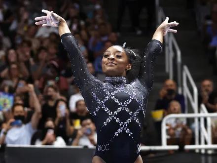 Simone Biles’ Health Scare: What Happened to the Gymnast? She ‘Almost ...