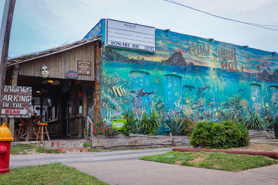 Galveston Fire at Huli Huli Hut Restaurant Tiki Bar - NewsBreak