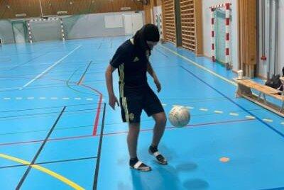 Look: Soccer player keeps ball in the air for 28 hours, 21 minutes ...