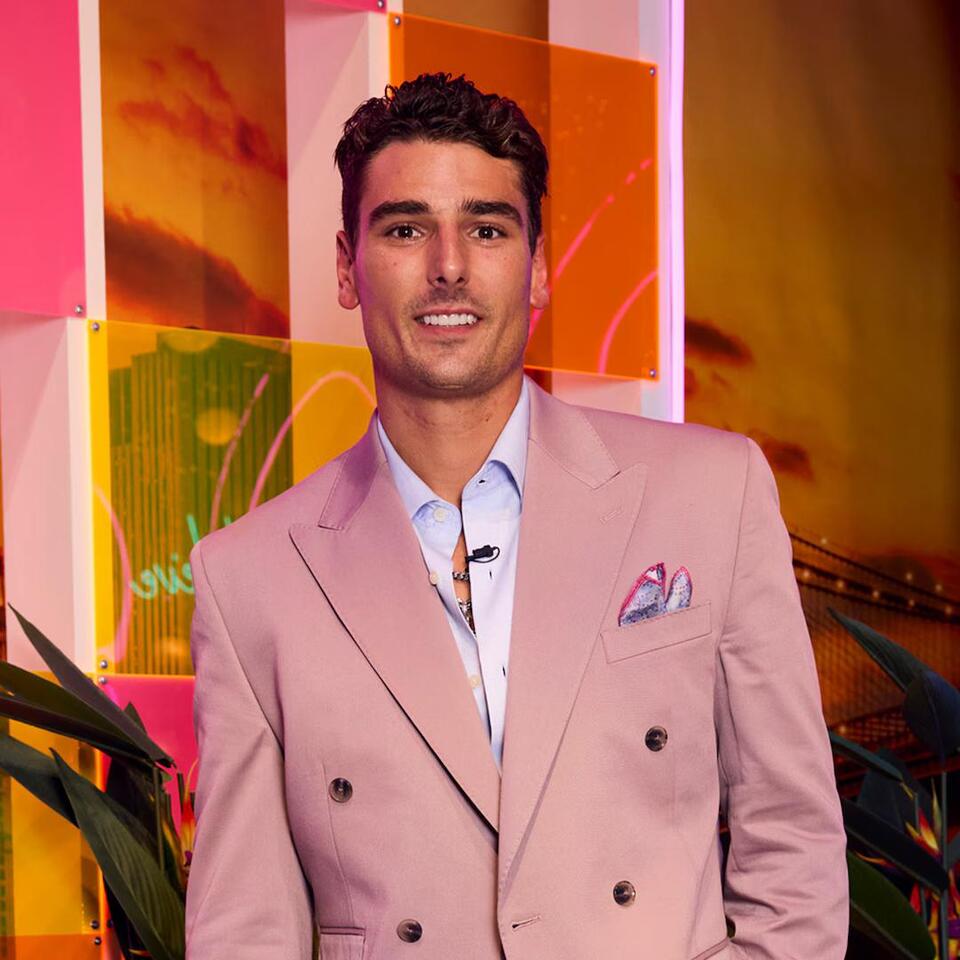 Love Island USA's Austin Shepard Shares He Relapsed While Filming ...