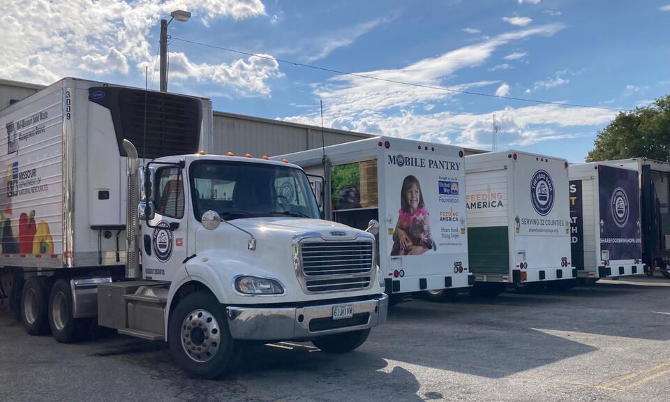 Missouri lost 1.6 million pounds of federal food aid to Trump cuts this ...