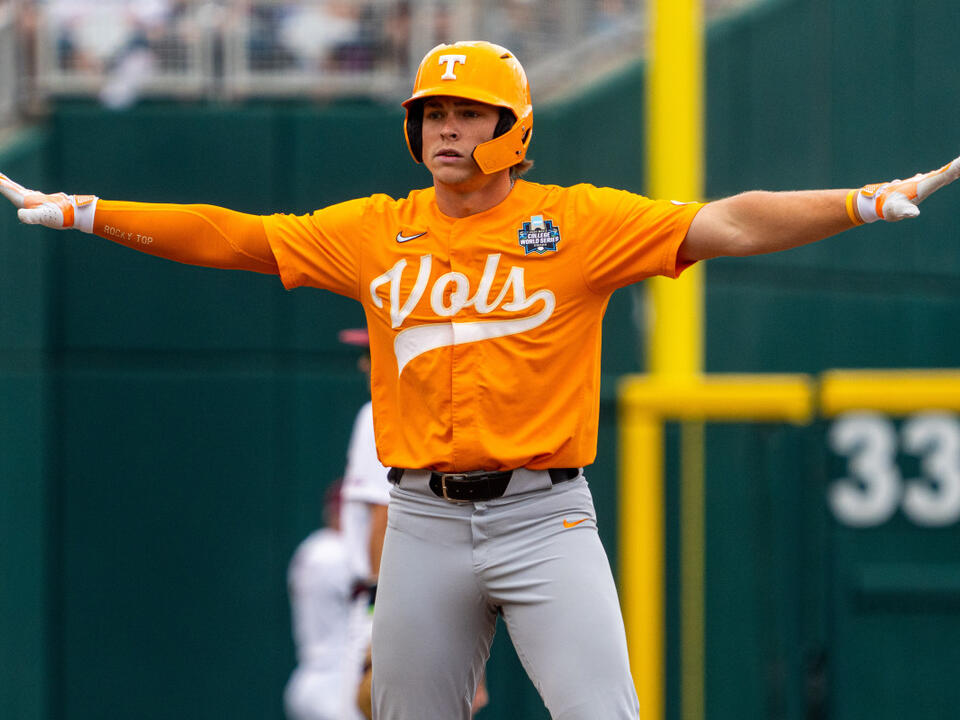 Website outs its own writer for a terrible prediction about Tennessee ...