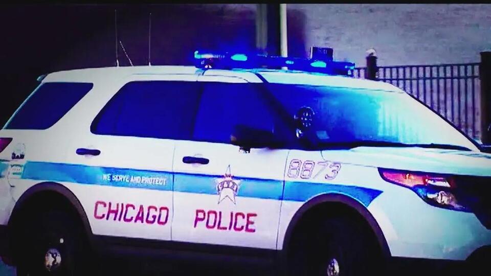 String of CTA robberies: Up to 5 suspects sought, Chicago police urge ...