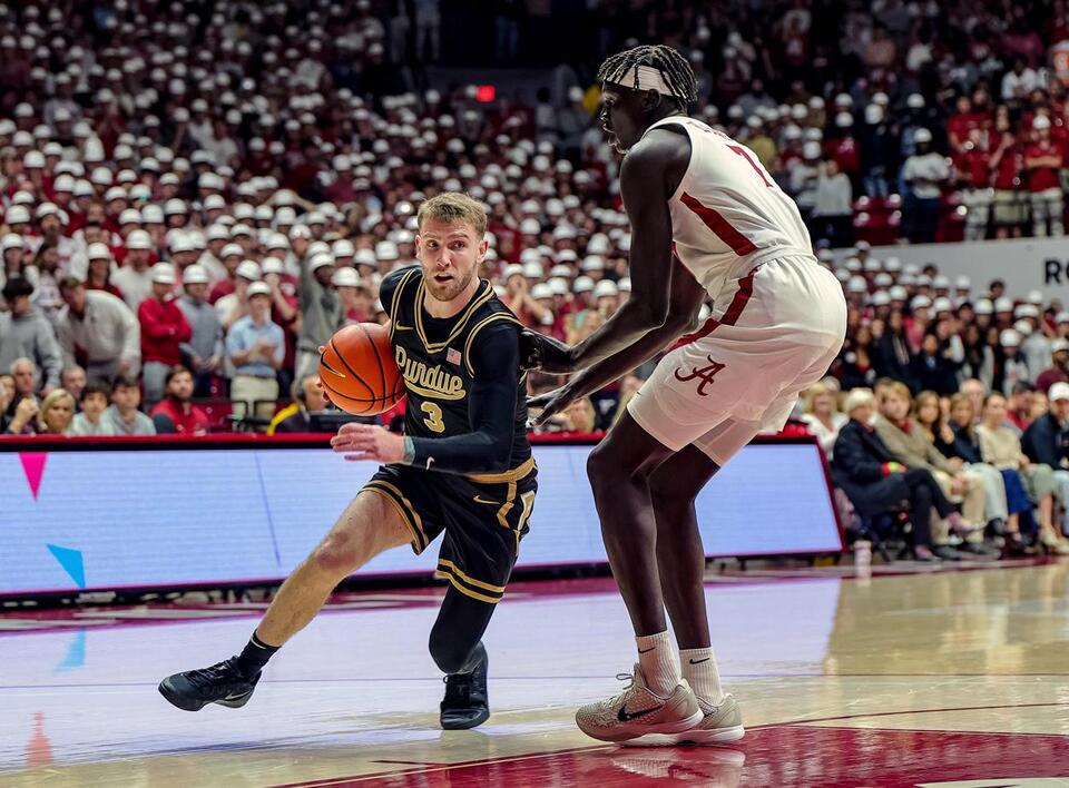 Taylor Bol Bowen Takes Responsibility for Lack of Rebounds - NewsBreak