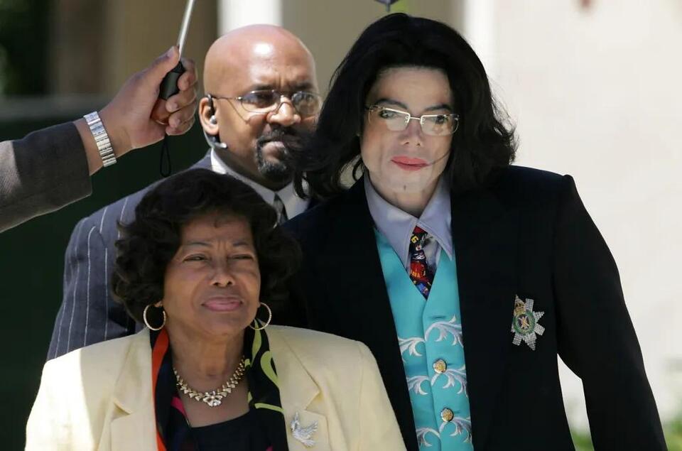 Michael Jackson’s Mom Katherine Steps Out; Poses With Colman Domingo in ...
