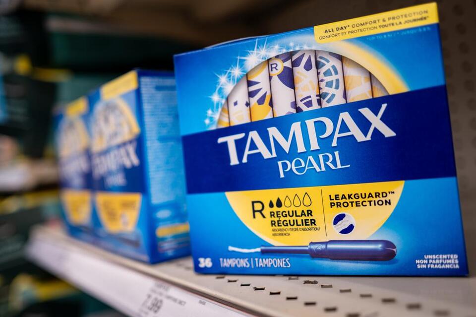 Now, Girl! Florida Firefighter Accused Of Tossing 75 Red-Stained ...