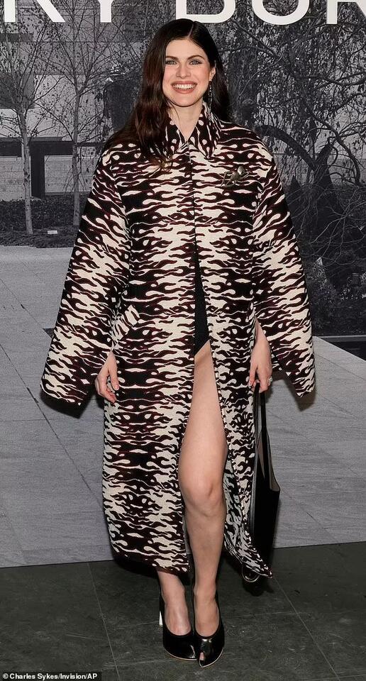 Ciara, Alexandra Daddario, and Amanda Seyfried tease the flesh at Tory ...